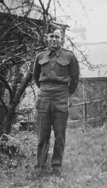 A signet ring for his 21st birthday - Overloon War Chronicles