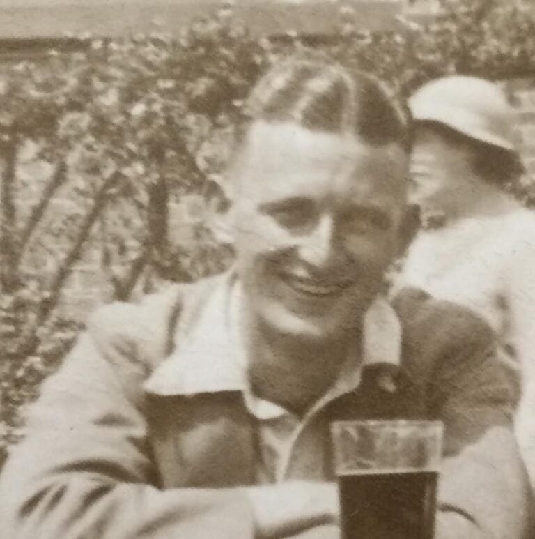 Vaughan Thomas Arthur - Overloon War Chronicles